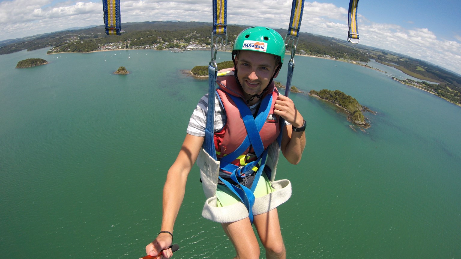 Single Parasailing Flights - Flying Kiwi Parasail, Bay of Islands, NZ